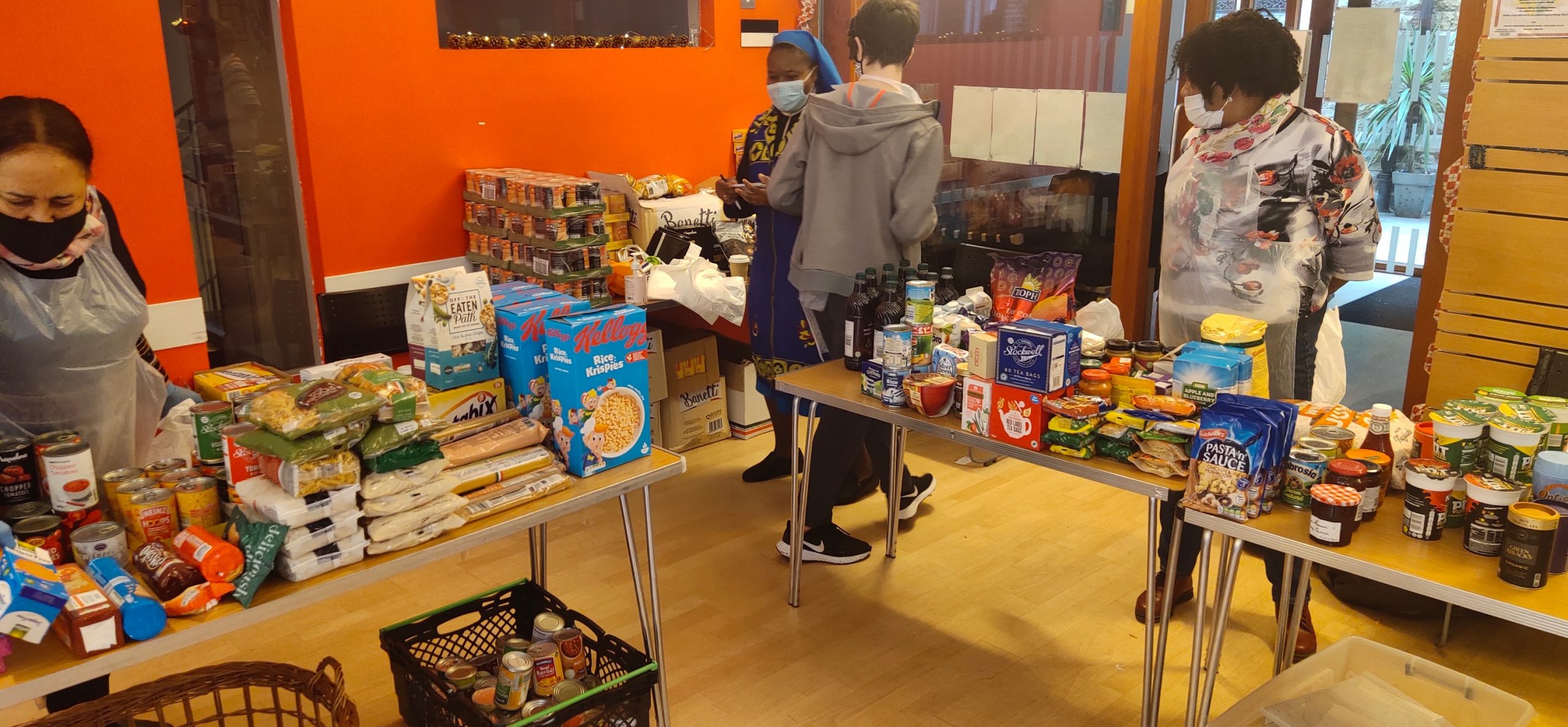 Christmas Lunch for Homeless and Less Privileged – English Martyrs Parish