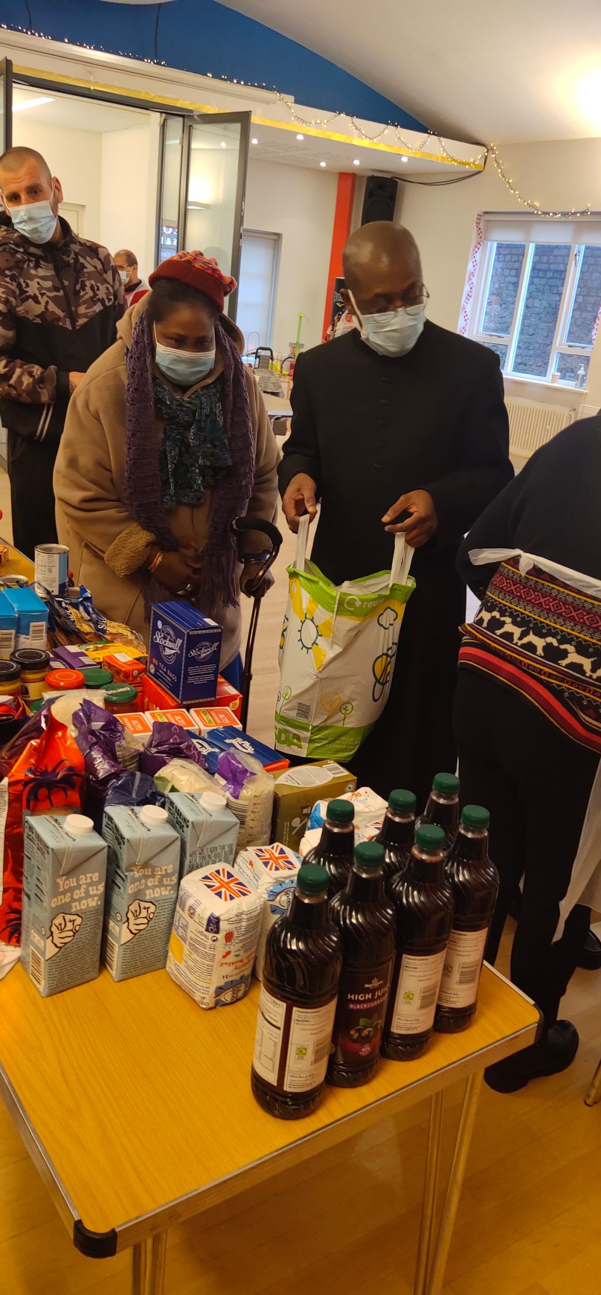 Christmas Lunch for Homeless and Less Privileged – English Martyrs Parish